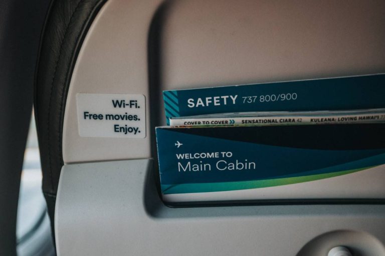 What to Take Out at Airport Security (2022 TSA Guide)