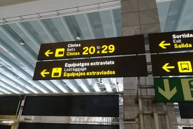 ️ 10 Unmissable Airplane Travel Games To Make Your Flight Fly By 🎮