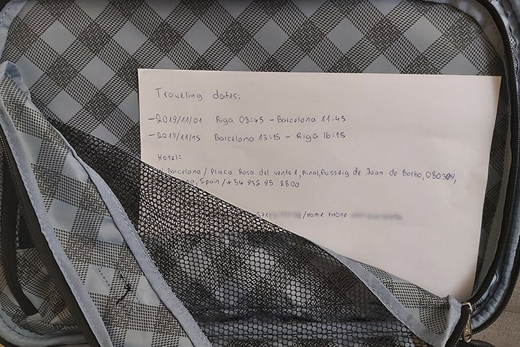  Guide What Information To Write On Luggage Tags CJ